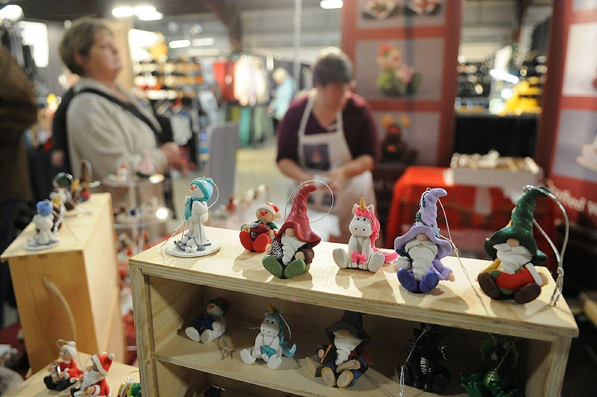 Chilliwack Christmas Craft Market aglow with gifts for golden ...